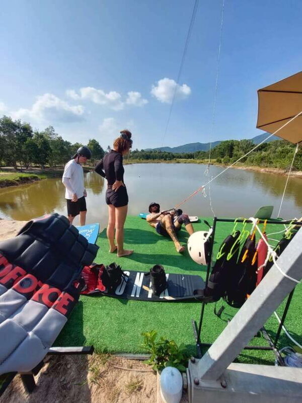 Koh Phangan: Beginner Wakeboarding Lesson - An Authentic Introduction to Wakeboarding