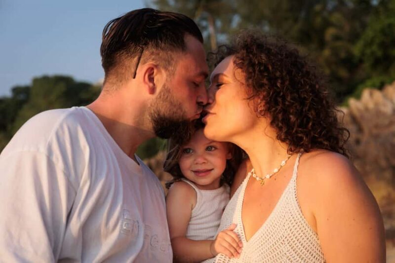 Koh Phangan: Family Photoshoot with 100 Photos - Who Might Want to Think Twice