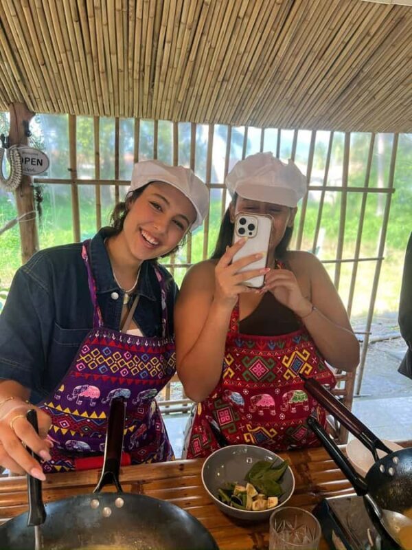 Koh Phangan: Thai Cooking Class with Recipe Book - Why This Experience Works for Travelers