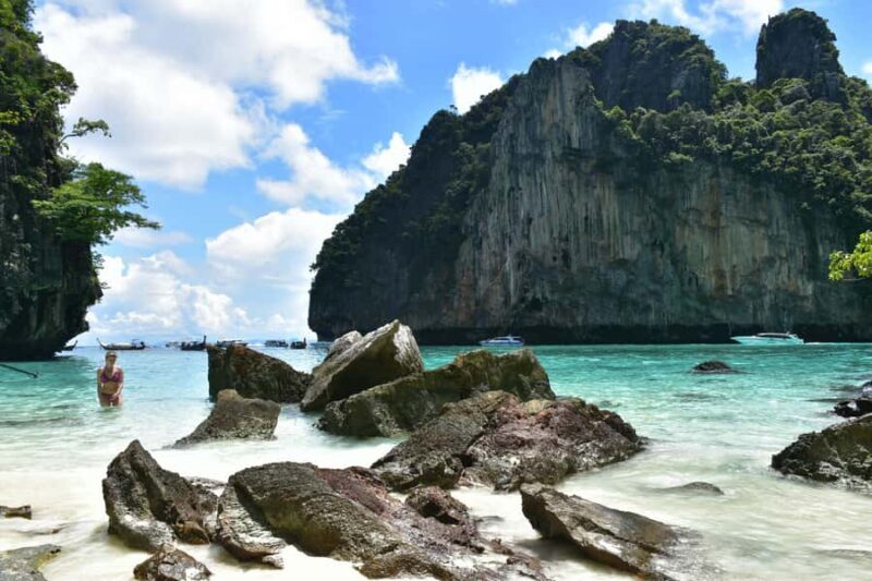 Koh Phi Phi: The Privateer's Half-Day Coves & Lagoon Quest - What makes this tour stand out?