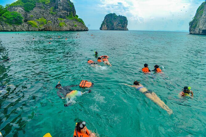 Koh Rok & Koh Haa Speedboat Tour w/ Snorkeling, Lunch & Transfers - Who Should Consider This Tour?