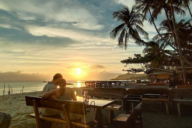 Koh Samui Local Market Hin Ta Hin Yai and Beach Dinner - Exploring Koh Samui’s Authentic Side: Hin Ta Hin Yai and Beach Dinner Tour