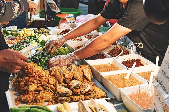 Koh Samui Local Market Hin Ta Hin Yai and Beach Dinner - Key Points