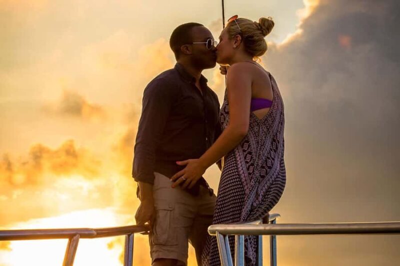 Koh Samui: Red Baron Romantic Sunset Dinner Cruise - The Atmosphere: Relaxed and Elegant