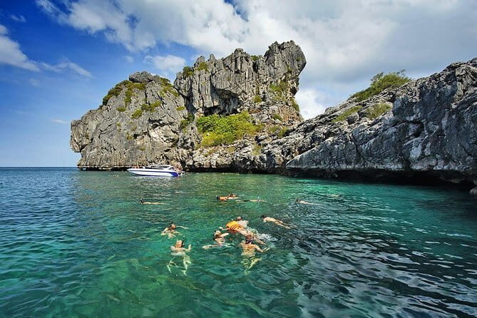 Koh Tao and Nangyuan Snorkeling Tour with Lunch by Catamaran - FAQ
