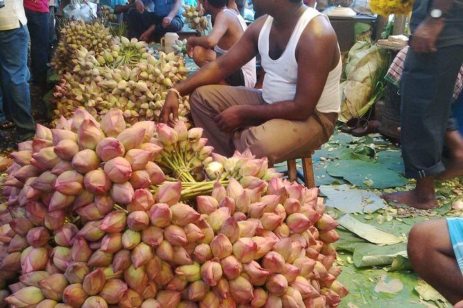 Kolkata- Bespoke Walking Tour to Dalhousie Square - Exploring Kolkata’s Colonial Charm on a Private Walking Tour