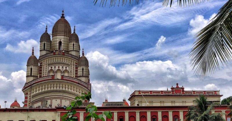 Kolkata: Full-Day Spirituality & Temples Tour - The Transport and Guide Experience