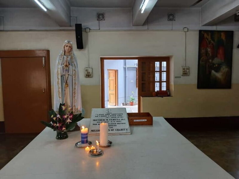 Kolkata Morning Culture Tour- Chasing The Sun - Markets, Spices, and Architectural Marvels