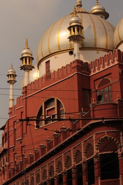 Kolkata Morning Culture Tour- Chasing The Sun - Evening Reflection and Cultural Continuity