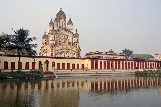 Kolkata Private Monument & Religious Day Tour - Key Points