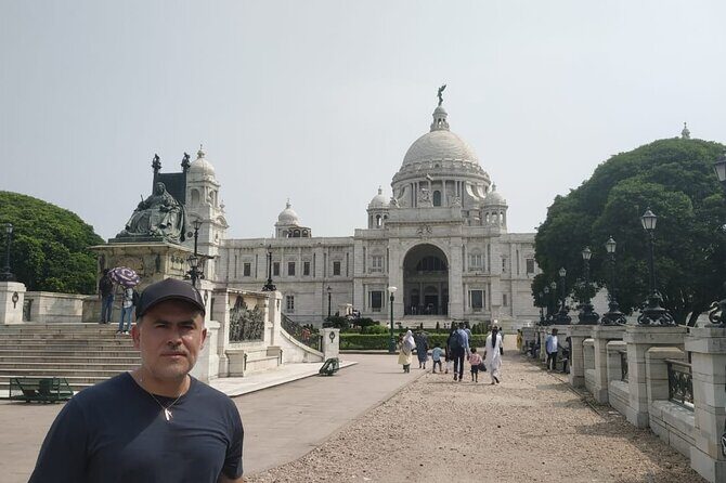 Kolkata: The City of Joy and Spiritual Marvels - FAQ