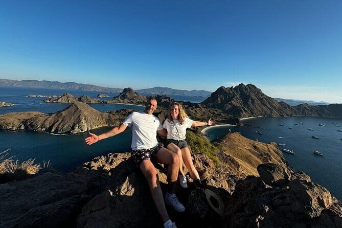 Komodo Islands with Speedboat in Labuhan Bajo - Key Points