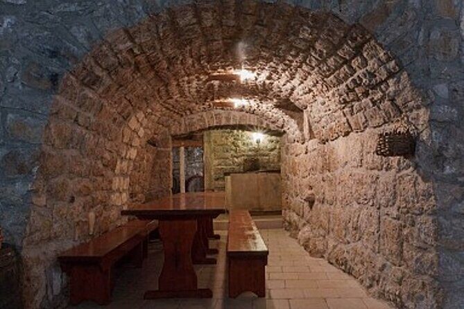 Konavle wine tasting tour from Dubrovnik with 2 vinery's - FAQs