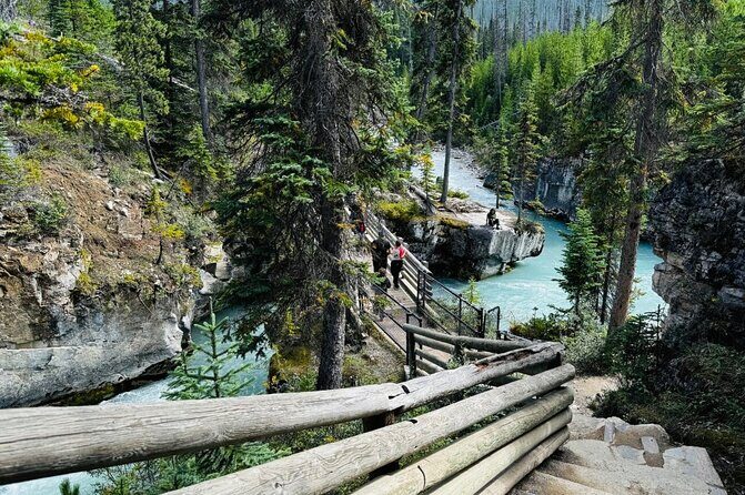 Kootenay, Invermere & Radium Hot Springs Private Day Trip - Transportation and Group Size