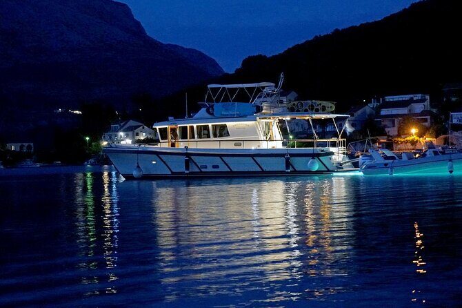 Korcula Private Yacht Cruise Including Wine Tasting and Dinner - Who Should Consider This Tour?