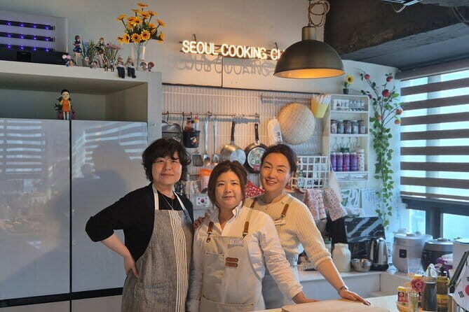 Korea Cooking Class with 3 stars Michelin Chef & Content creators - FAQ
