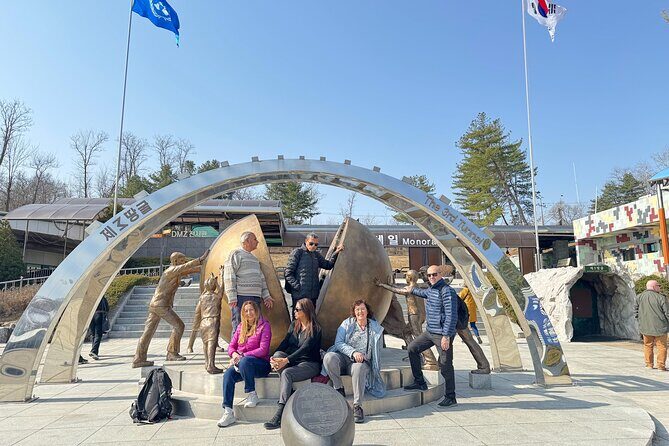Korea DMZ Private Tour with War Memorial Tour as Service - Key Points