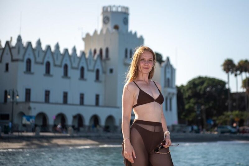 Kos town photo shoot for solo traveller - Key Points