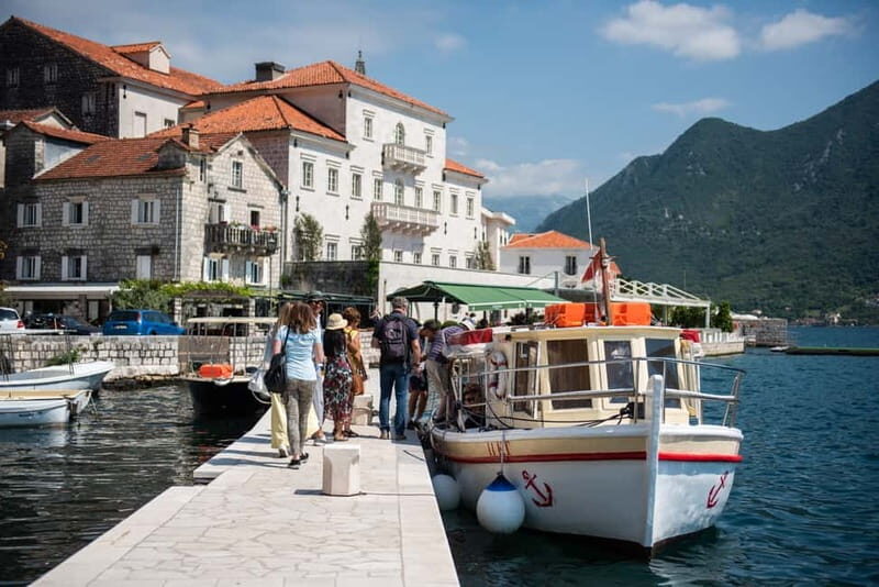 Kotor & Perast: Guided Day Trip From Dubrovnik - The Enchanting Town of Kotor