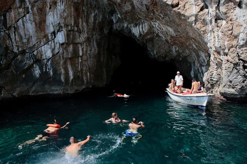Kotor: Private Bay Cruise and Guided Sightseeing Tour - Why Travelers Love This Tour