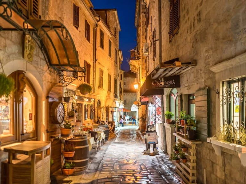 Kotor: Private Guided Walking Tour - Architectural Highlights and Historic Monuments