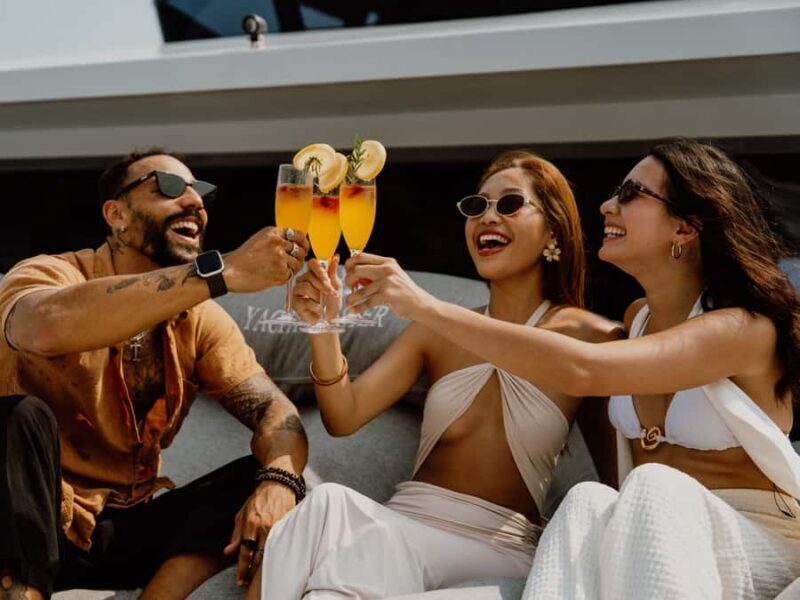 Krabi: 4 Island Premium Yacht with Snorkeling & Clear Kayak - What Makes This Tour Stand Out