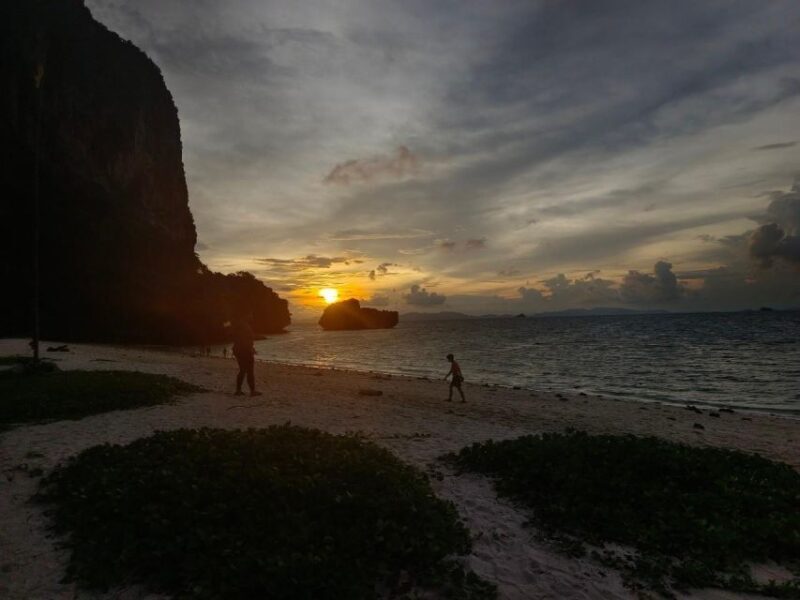 Krabi: 7 Island Sunset With BBQ & Plankton Speed Boat Tour - Key Points