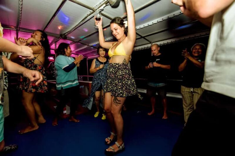 Krabi 8-Island Sunset Premium Big Boat Tour with Dinner&Wine - Key Points