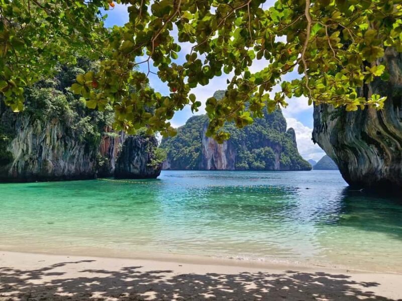 Krabi Hong Island + 4 Island by Luxury Vintage Boat - The Hidden Gem: Hong Lagoon