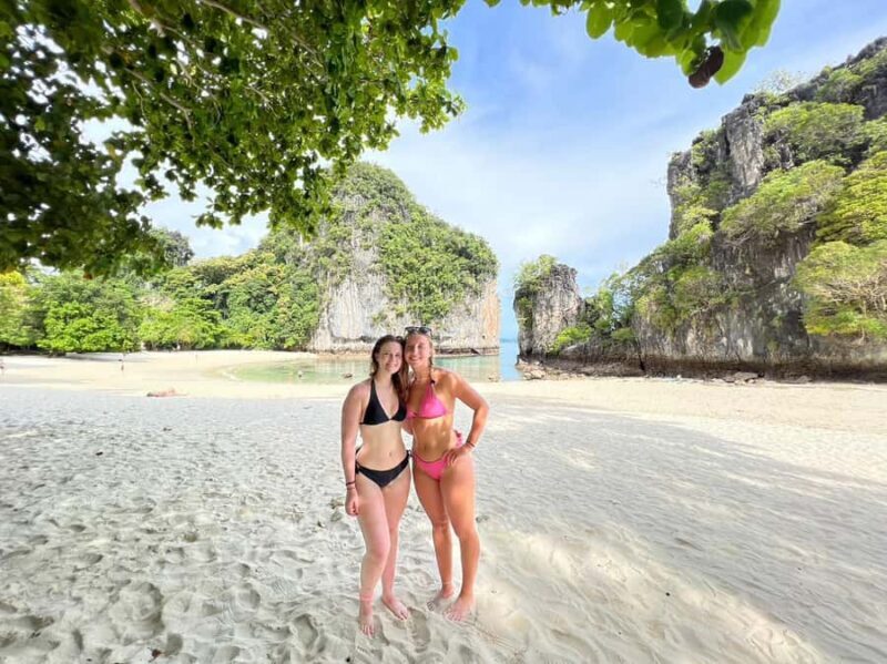 Krabi Hong Island + 4 Island by Luxury Vintage Boat - The Pinnacles of the 4 Islands