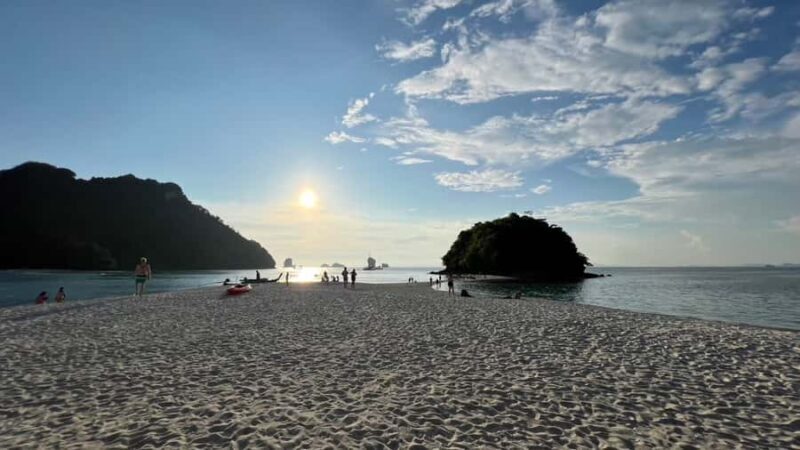 Krabi: Long-Tail Boat Tour of 4 Islands with Picnic - Who Should Consider This Tour?