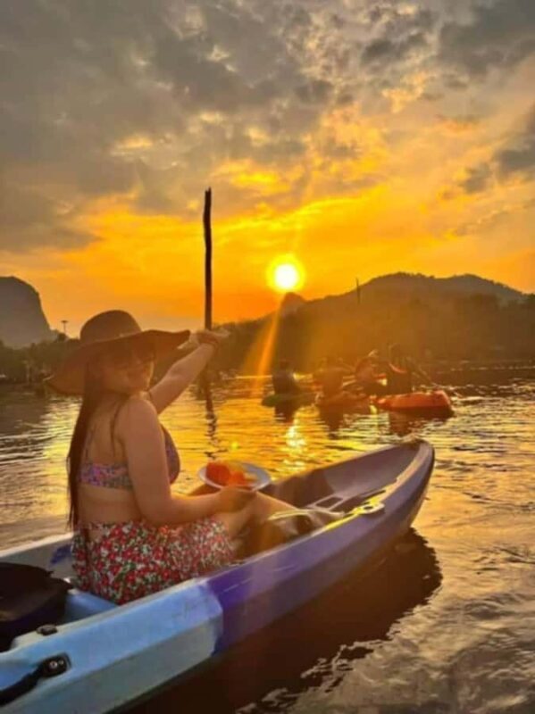 Krabi: Mirror Lake Golden Hour Kayak & Ao Nang Night Market - The Experience in Detail