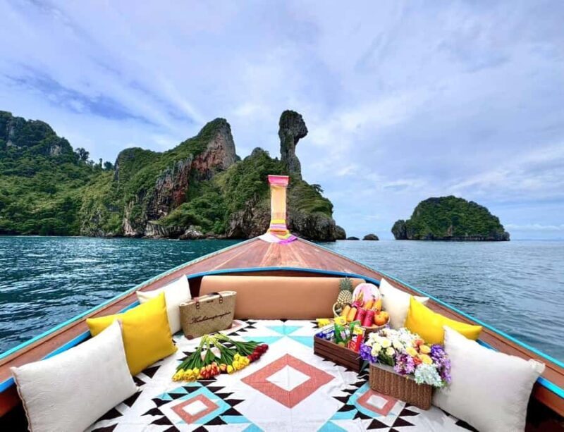 Krabi: Private Luxury Longtail 4 Islands & Talay Wak - Chicken Island: Swimming and Snorkeling