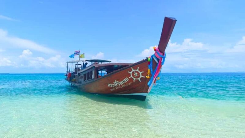 Krabi: Sunrise 4 island by Luxury vintage boat - Tup & Mor Islands: The Sandbar Connection