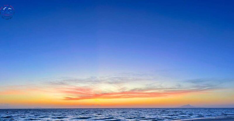 Krabi: Sunrise 4 island by Luxury vintage boat - Chicken Island: Snorkeling Amidst Unique Rock Formations