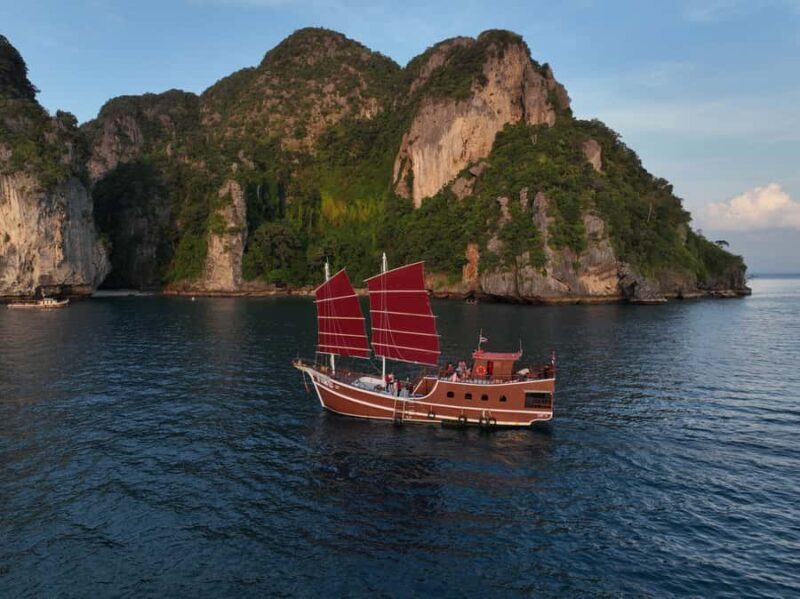 Krabi: Sunset Dinner Cruise & swimming by Luxury Junk Boat - Snorkeling at Chicken Island & Koh Poda