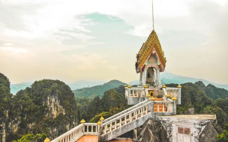 Krabi: Tiger Cave, Hot Springs and Emerald Pool Jungle Tour - Authentic Experiences: What Travelers Say