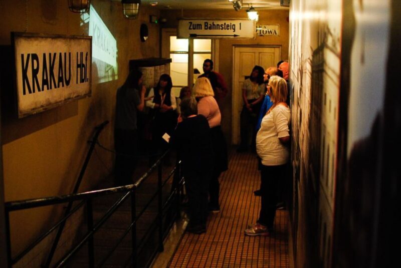 Kraków: 1.5-Hour Guided Tour of Schindler's Factory - Key Points