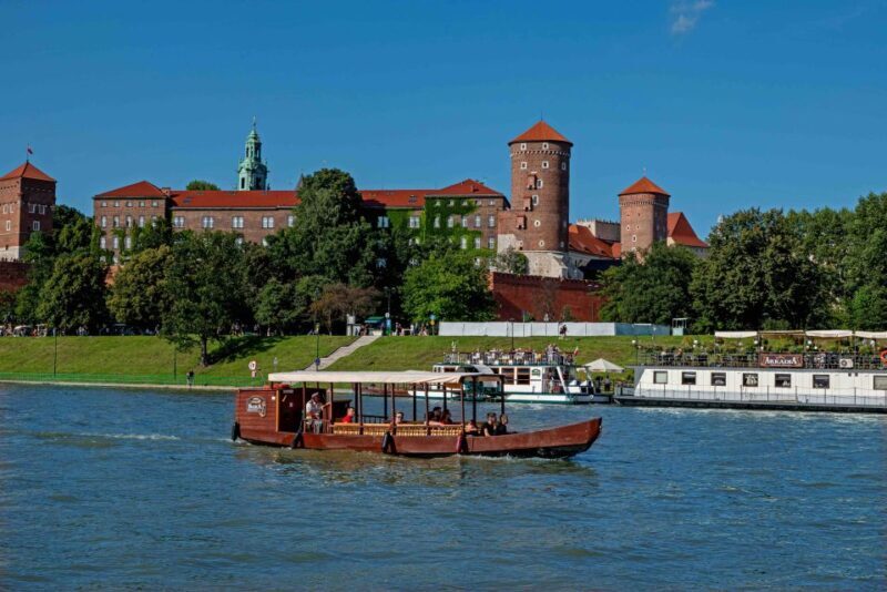 Krakow: 1-Hour Evening Vistula River Cruise - Review Insights and Authentic Perspectives