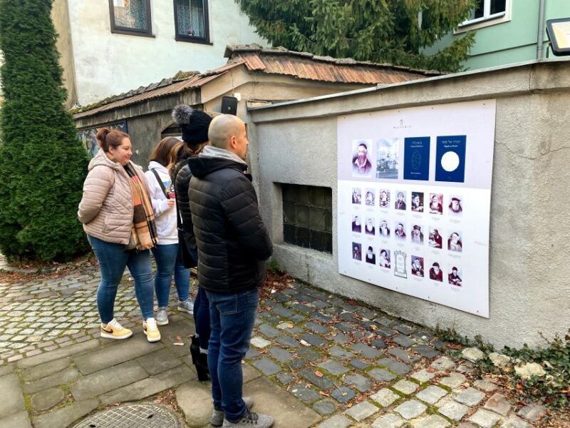 Krakow: 2h Kazimierz (Jewish Quarter) Walking Tour - The Cultural and Artistic Revival