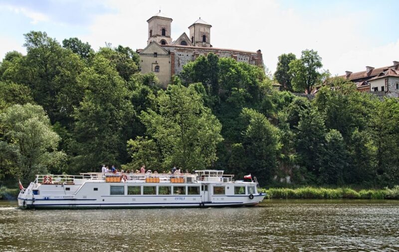 Krakow: 4,5-hours Sightseeing Cruise to Tyniec - Who Should Consider This Tour?