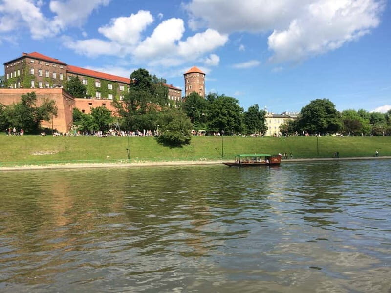 Krakow: 4,5-hours Sightseeing Cruise to Tyniec - FAQ