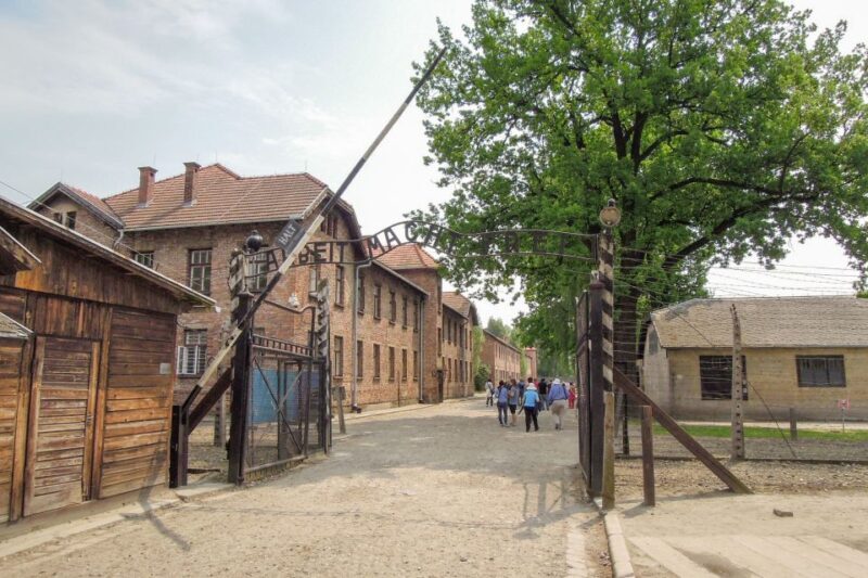Krakow: Auschwitz and Wieliczka Salt Mine Combo Tour - An Honest Look at the Experience