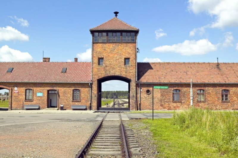 Krakow: Auschwitz-Birkenau and Salt Mine Guided Tour - Key Points