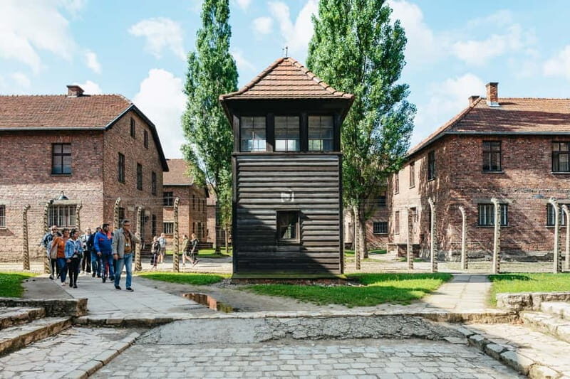 Krakow: Auschwitz-Birkenau Guided Tour with Pickup - The Experience: What to Expect on the Tour