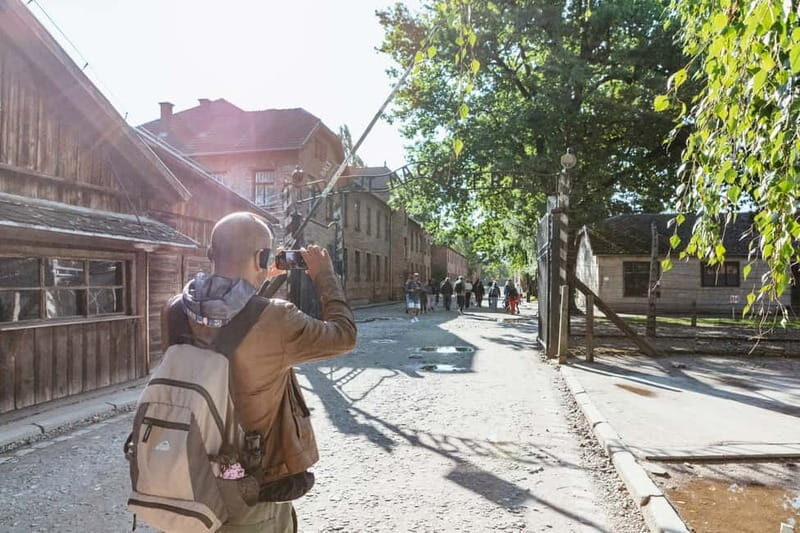 Krakow: Auschwitz-Birkenau Guided Tour with Pickup - The Experience: What to Expect on the Tour