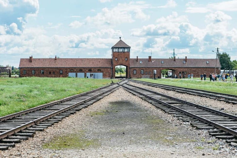 Krakow: Auschwitz-Birkenau Guided Tour with Pickup - Insights from Travelers: What Makes This Tour Stand Out