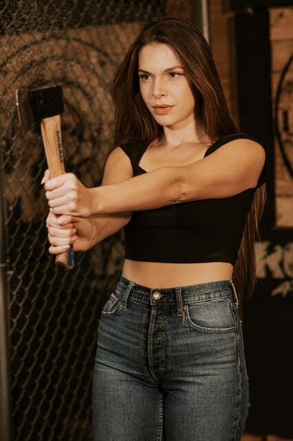 Krakow: Axe Throwing - Key Points