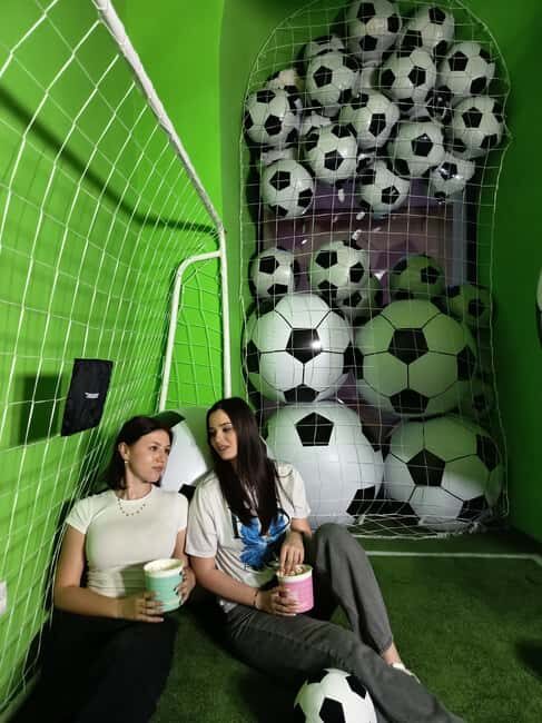 Krakow: Balloon Art Museum Entry Ticket - The Setting and Atmosphere
