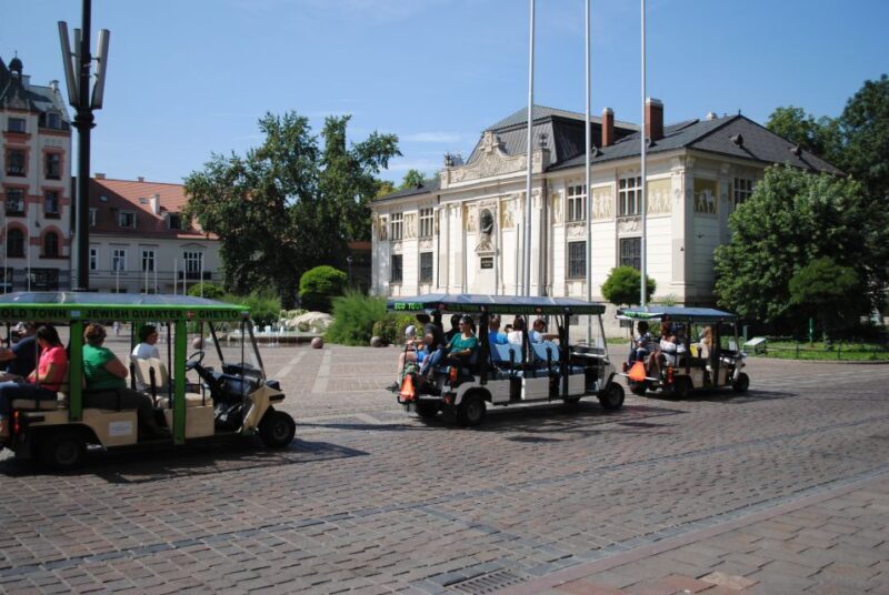 Krakow: City Tour by Golf Cart - FAQs